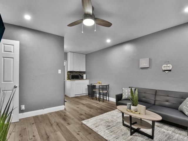 201 SE 23rd St, Unit 2, Fort Lauderdale, FL 33316 | MLS #B26011 | Compass