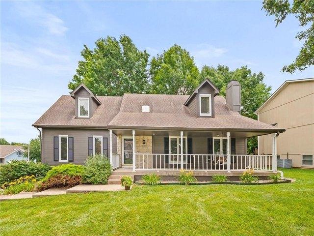201 SE Citadel Dr, Lee's Summit, MO 64063