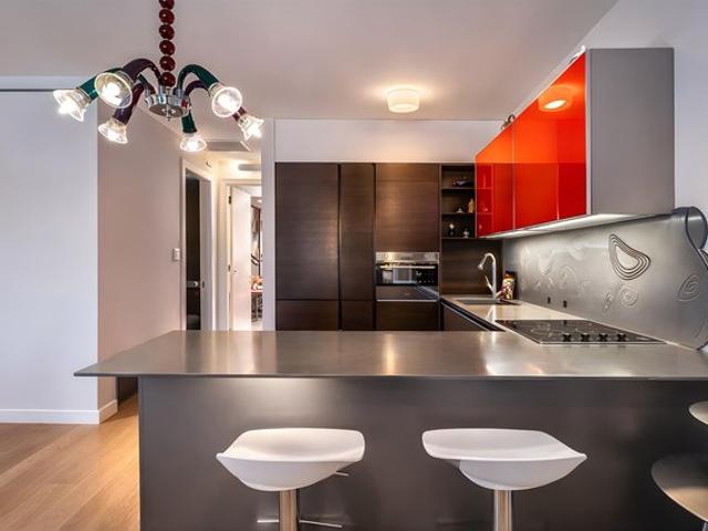 201 Shearwater Ct W Apt 31, Jersey City, NJ 07305