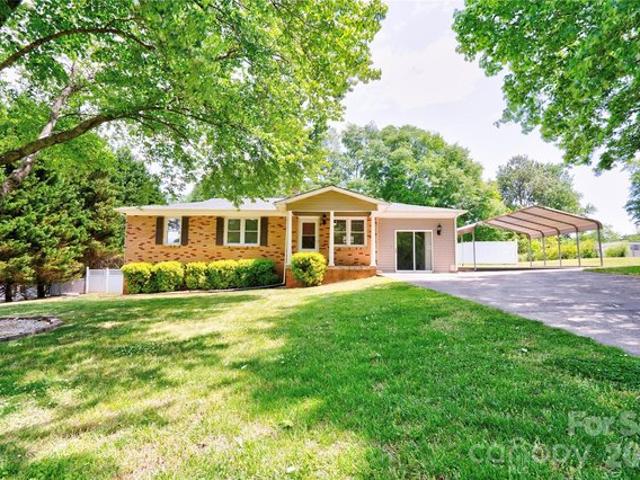 201 Skycrest Ave, Shelby, NC 28152