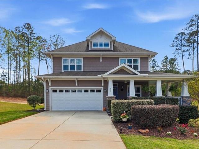 201 Streamside Dr, Sanford, NC 27330