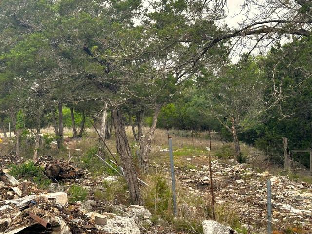 201 Summit Dr, Ingram, TX 78025 | MLS #123936