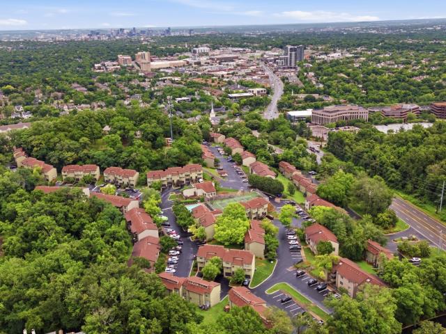 201 Summit Ridge Dr