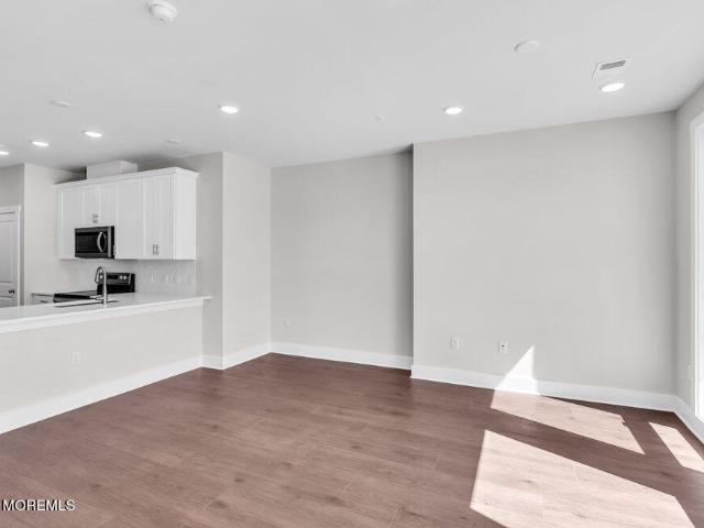 201 Sunset Avenue Unit 112