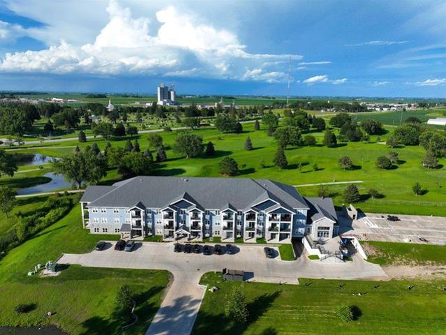 201 Sunrise Park Rd Apt 116, Storm Lake, IA 50588