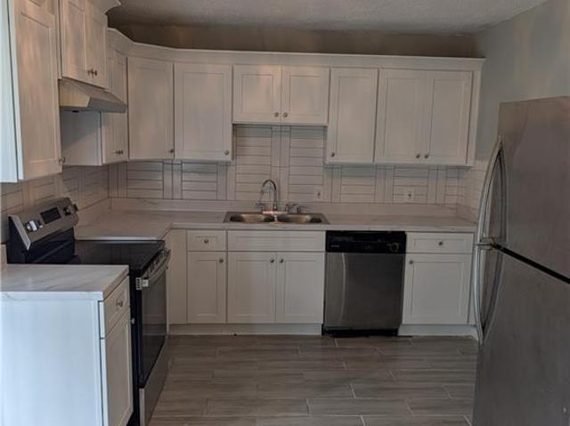 201 Peyton Place SW