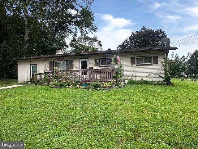 201 Peach St, Westville, NJ 08093