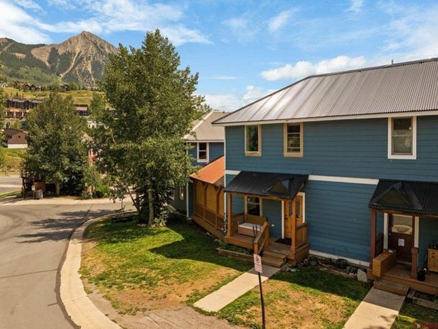 201 Pitchfork Dr, Crested Butte, CO 81225