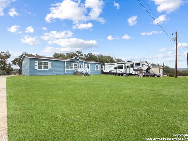 201 Private Road 1524