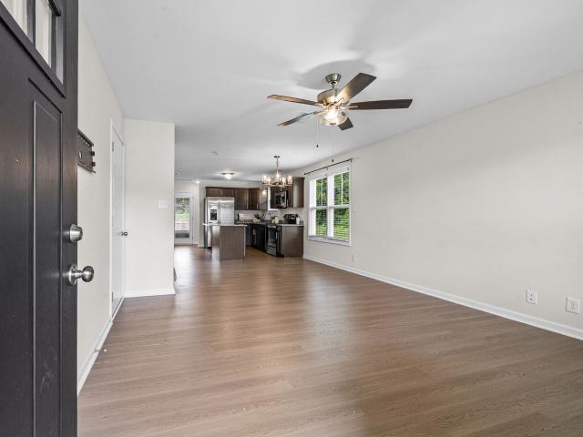 201 Quarry Overlook Way