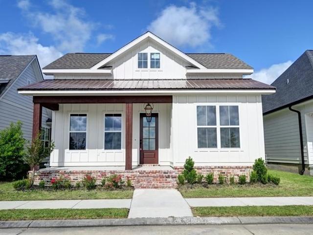 201 Royal Oak Blvd, Thibodaux, LA 70301