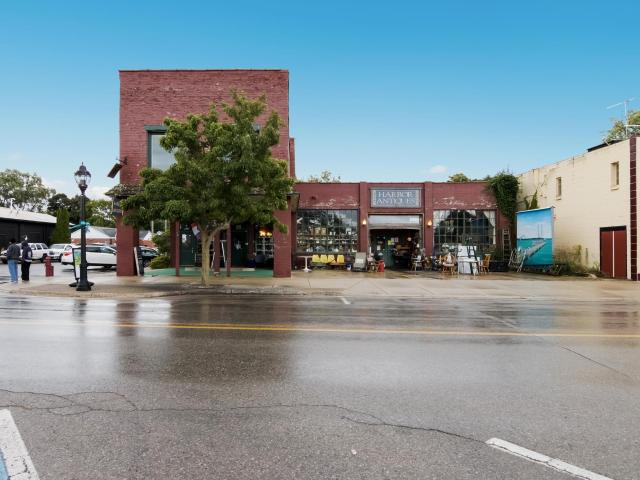 201 River Street