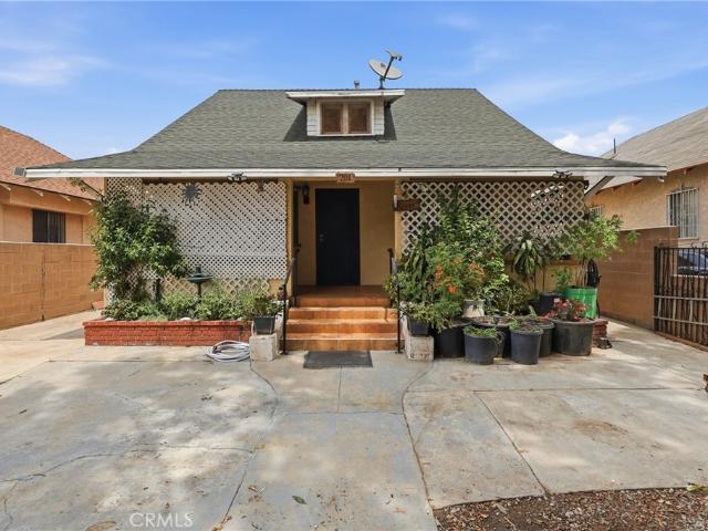 201 W 50th St, Los Angeles, CA 90037 | MLS #RS26093