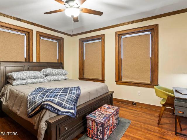 201 W 5Th Ave 3