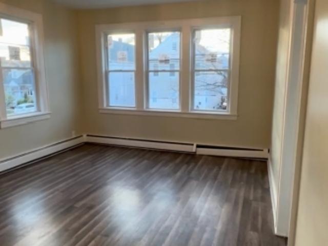 201 W 16Th St