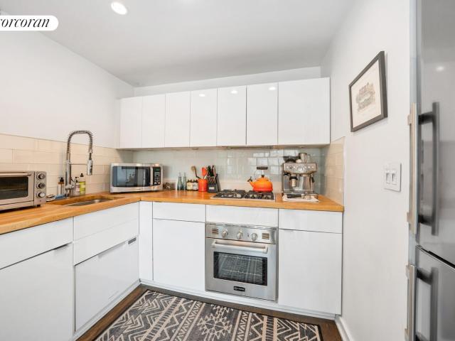 201 W 21ST Street 12J