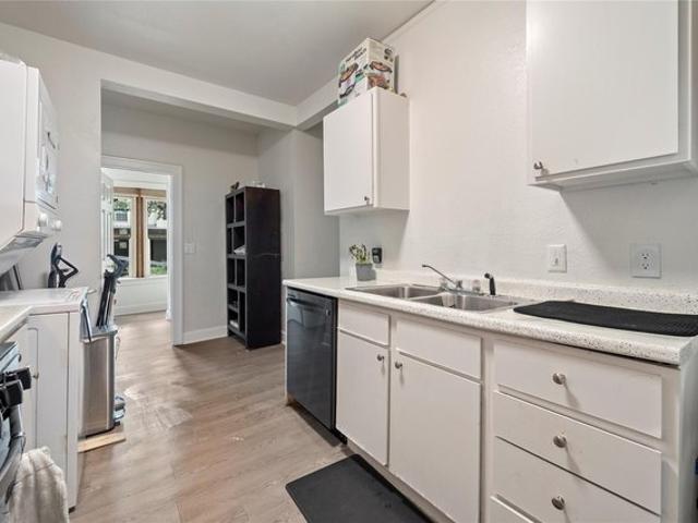 201 W 31st St Apt A, Austin, TX 78705