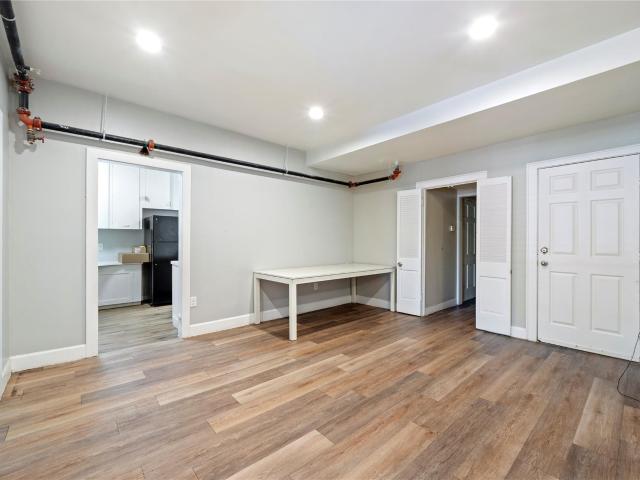 201 W 31st St # B