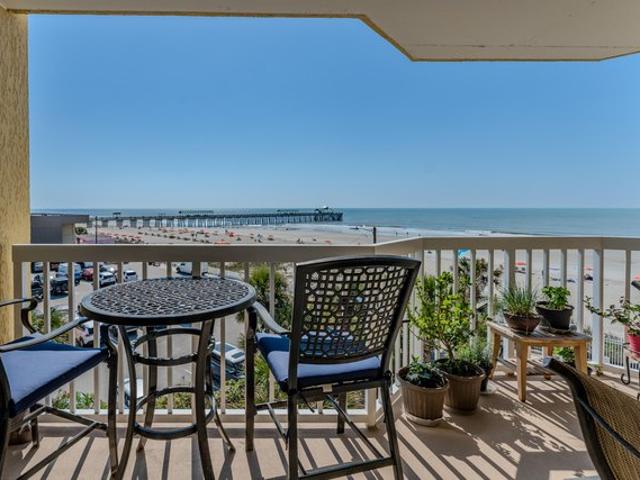 201 W Arctic Ave Apt 302, Folly Beach, SC 29439
