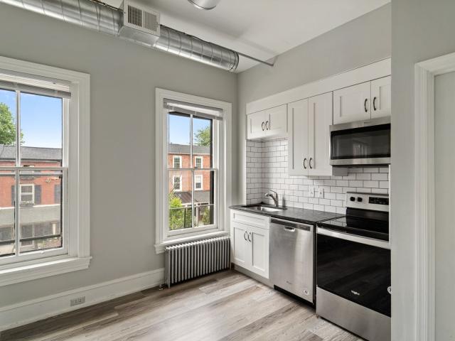 201 W. Barnard St