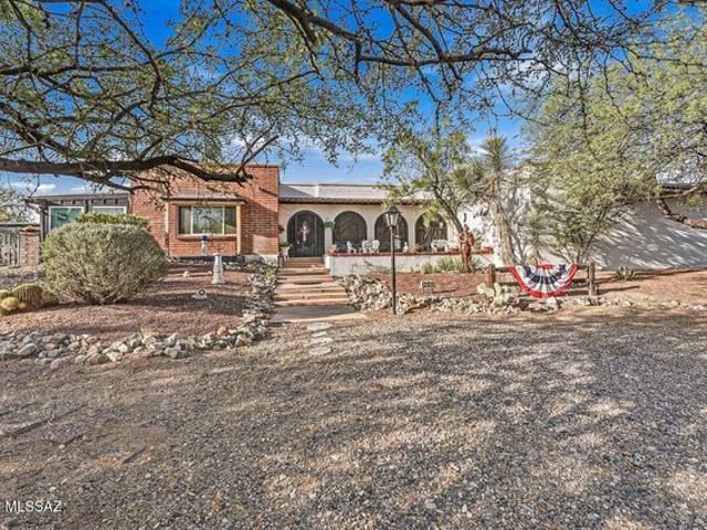 201 W Calle Lecho, Green Valley, AZ 85622