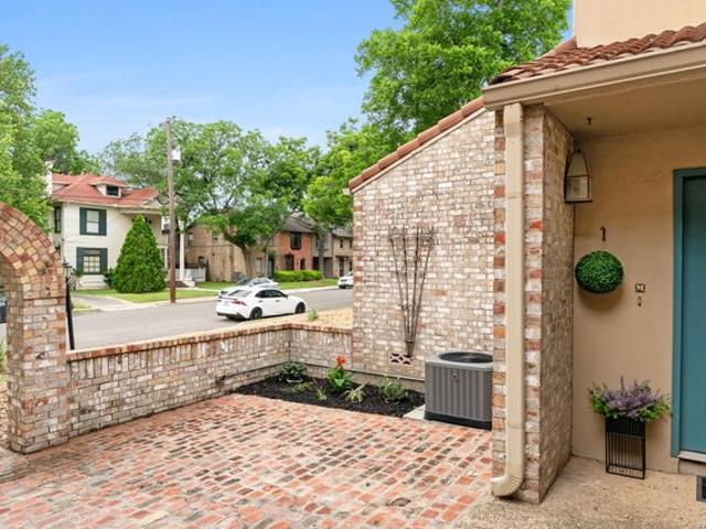 201 W Craig Pl Apt M, San Antonio, TX 78212