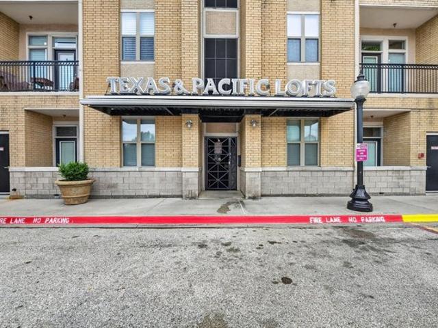 201 W Lancaster Ave Unit 406, Fort Worth, TX 76102