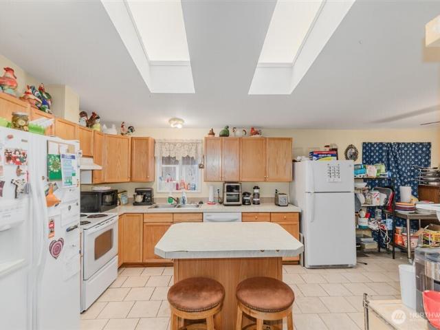201 W Oakview Avenue # 15