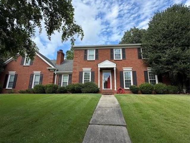 201 Wainsley Pl, Matthews, NC 28105