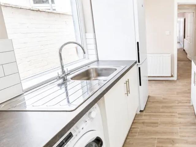 201 Warwards Lane, Stirchley, B29 7QU, United Kingdom | 4 bed house for rent #168146655 | Rentberry