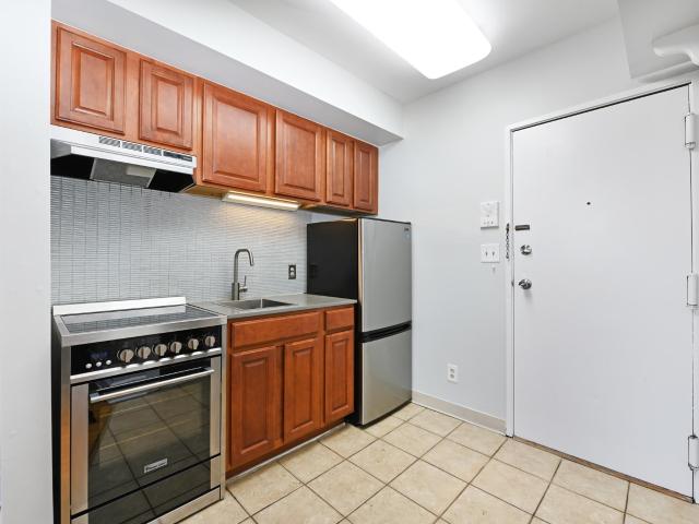 201 Washington St # 302