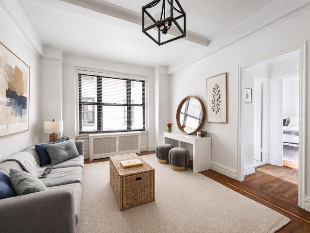 201 West 89th Street, New York, NY