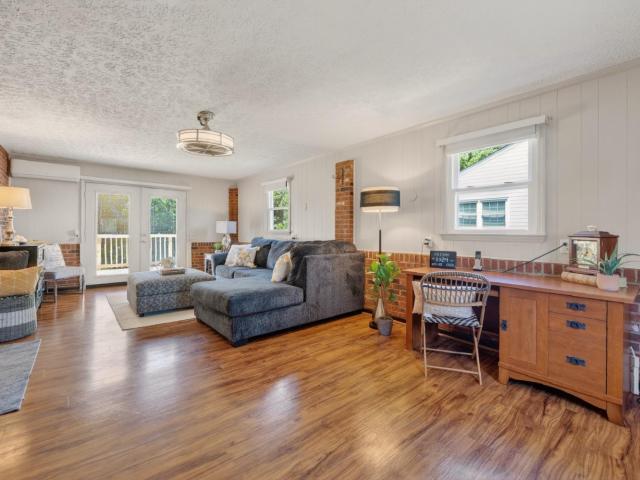 201 Westbriar Place