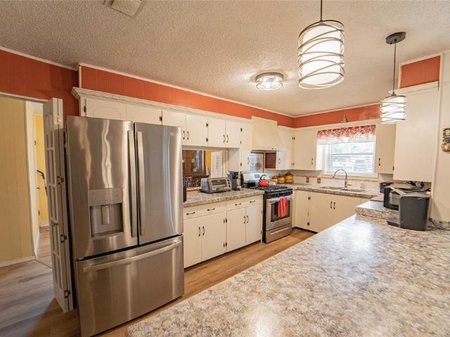 201 Westwood St, Breckenridge, TX 76424 | MLS #21230