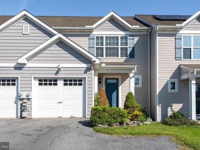 201 Wheatstone Ln, Lebanon, PA 17042