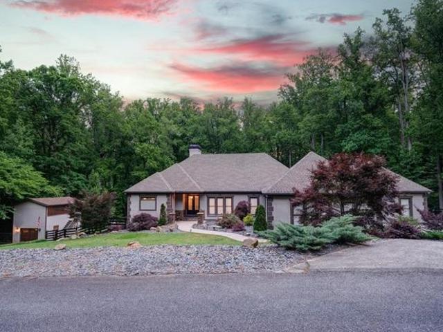 201 Windflower Ct, Canton, GA 30115