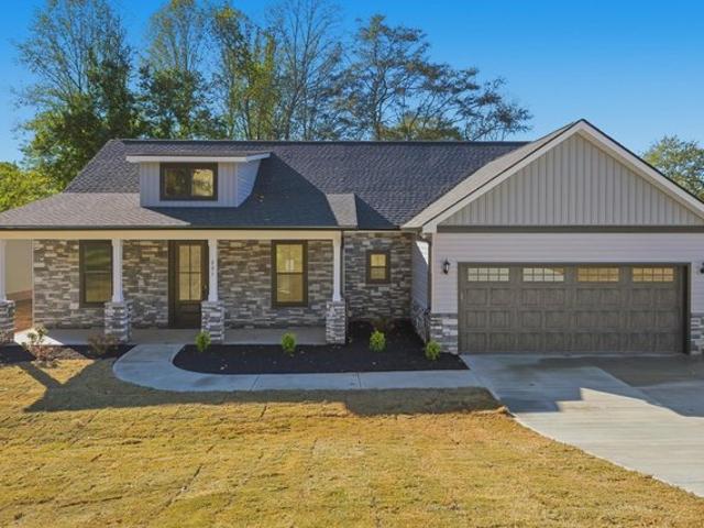 201 Tubbs Mountain Rd, Travelers Rest, SC 29690