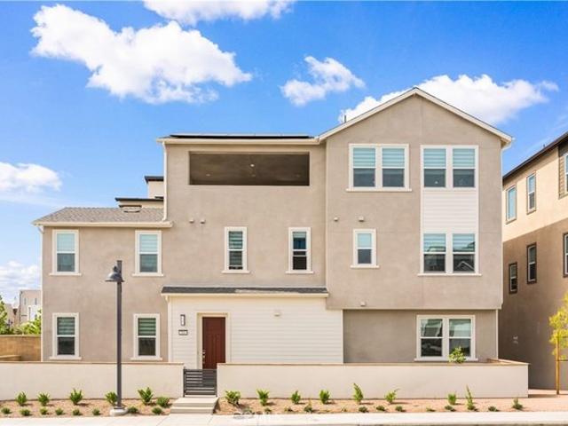 201 Yerba, Irvine, CA 92618