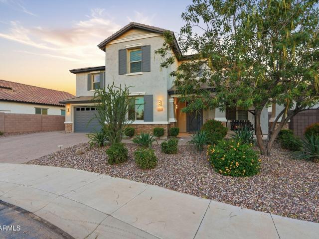 20243 e nighthawk court