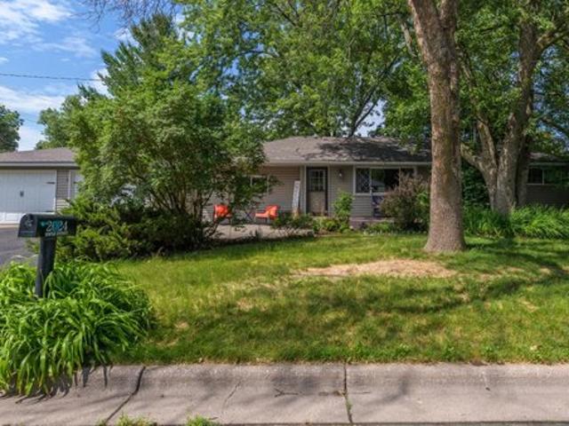 2024 Maple St, Hastings, MN 55033