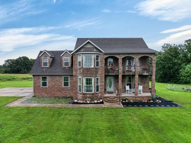 2024 Dark Valley Rd, Marshfield, MO 65706