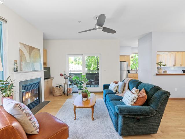 2024 sw howards way # 405