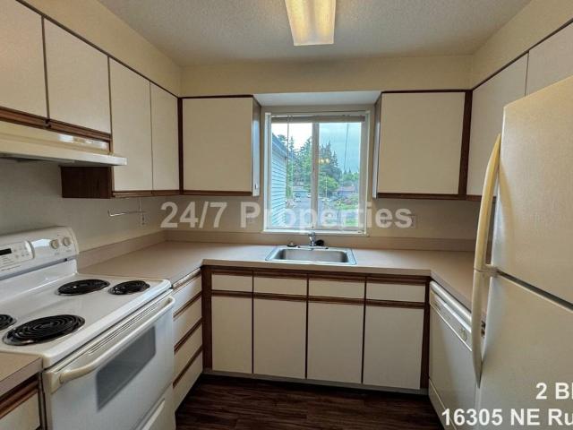 2024 16301MF 2 Bedroom Apartment for Rent at 16301 Ne Russell St, Gresham, OR 97230 Wilkes East