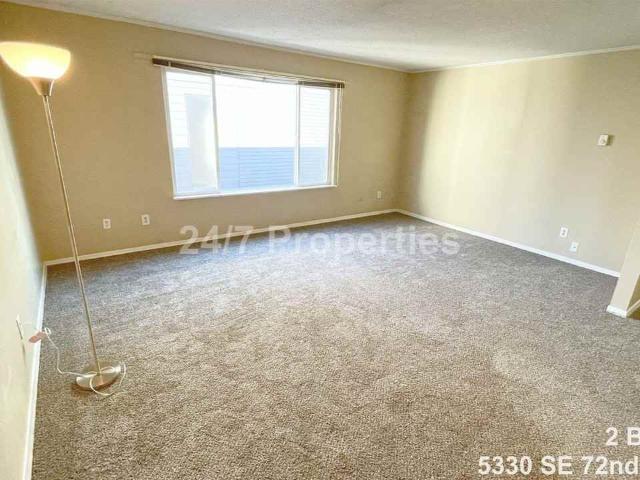 2024 5330MF 2 Bedroom Apartment for Rent at 5330 Se 72nd Ave, Portland, OR 97206 Mt. Scott Arleta