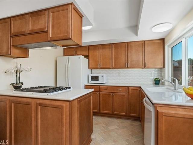 20253 Lantana Dr, Huntington Beach, CA 92646