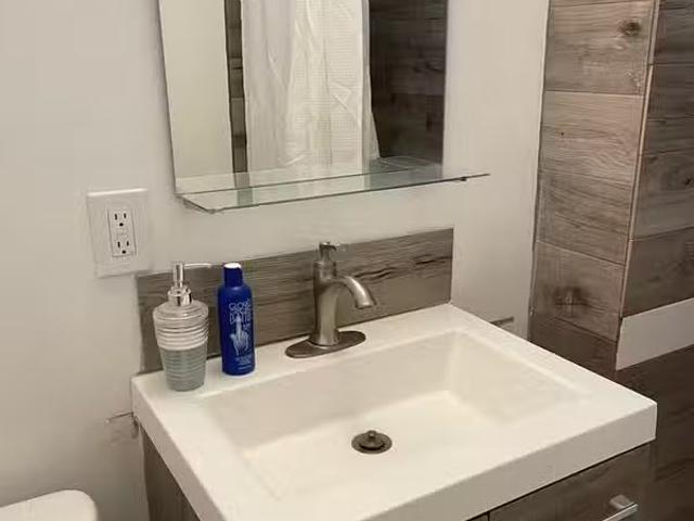 2025 Neptune Rd, Unit Studio Community Apartment in Joshua T.