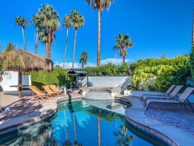 2025 Nicola Rd W, Palm Springs, CA 92262