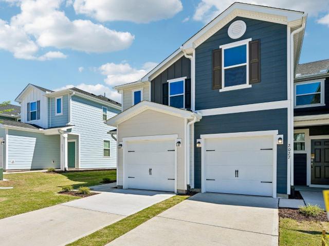 2025 Oakdale Drive