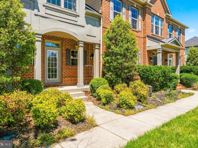 2025 Drovers Lane