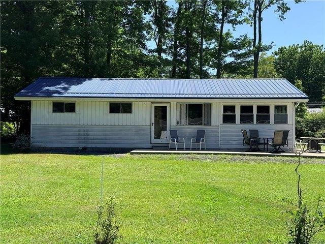 2025 Linda Ave, Linesville, PA 16424